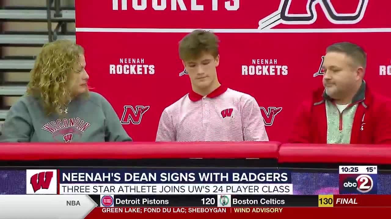 WATCH: Signing Day sees Dean to Wisconsin, Flanigan to Notre Dame - YouTube