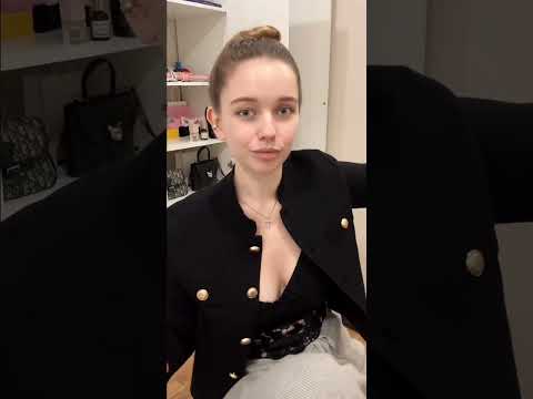 Routines 🎉🎉  in my home 🏡  no bra