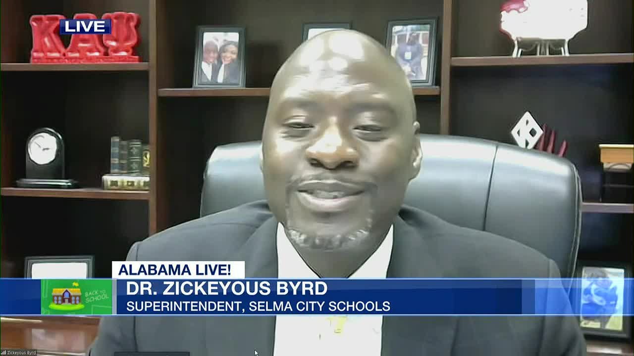 Selma City Schools are back to school today! - YouTube
