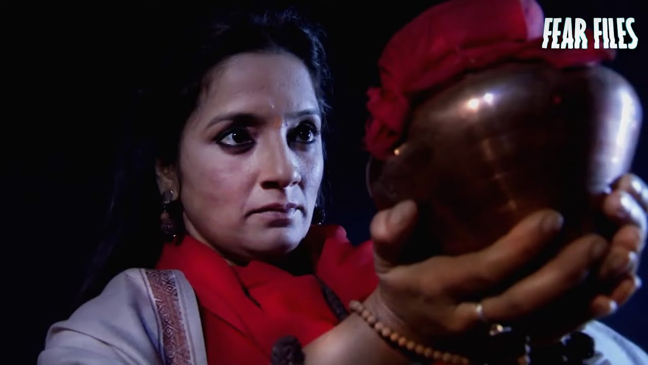 பேய் தாக்கியது | Fear Files | ZEE5 Tamil Classics - YouTube