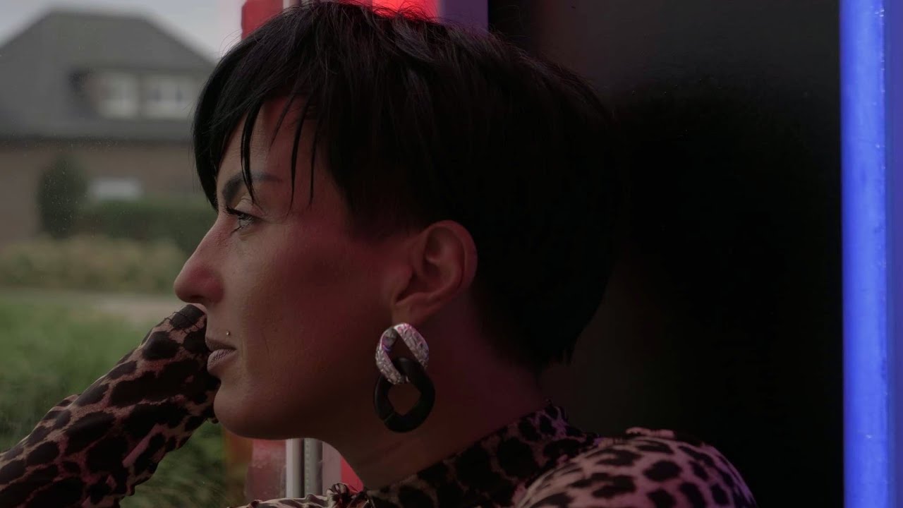 Bande annonce officielle Le Salut De Tamara/ Tamara's Salvation - YouTube