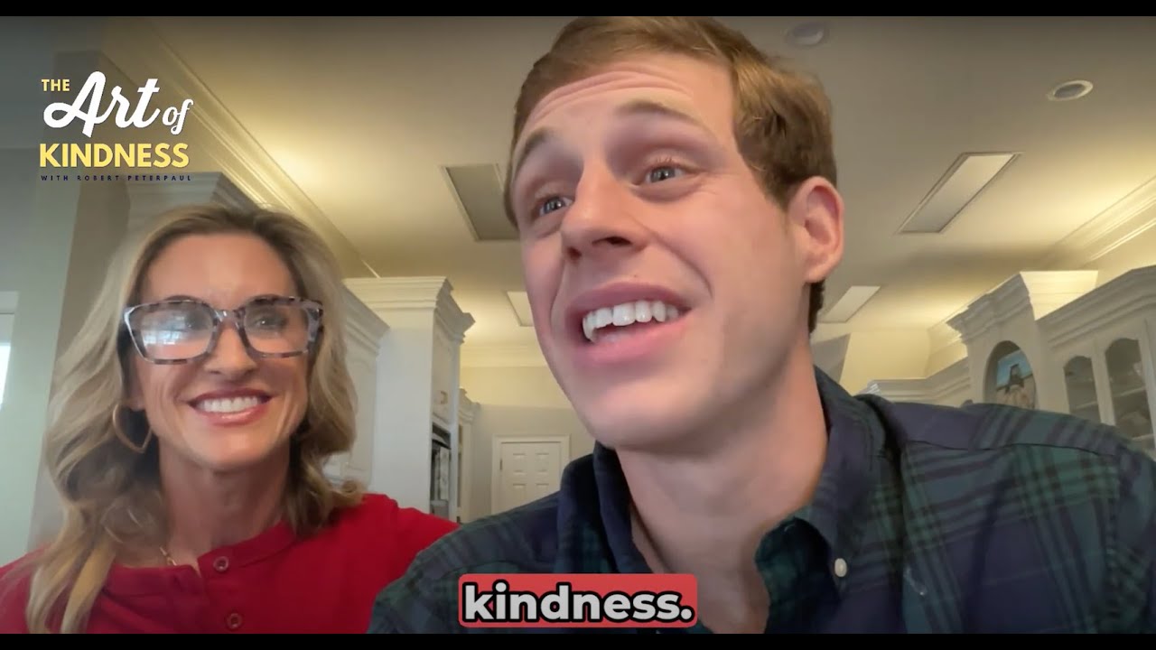 Love on the Spectrum's Tanner Smith & Mom Nicci Spread Kindness - YouTube