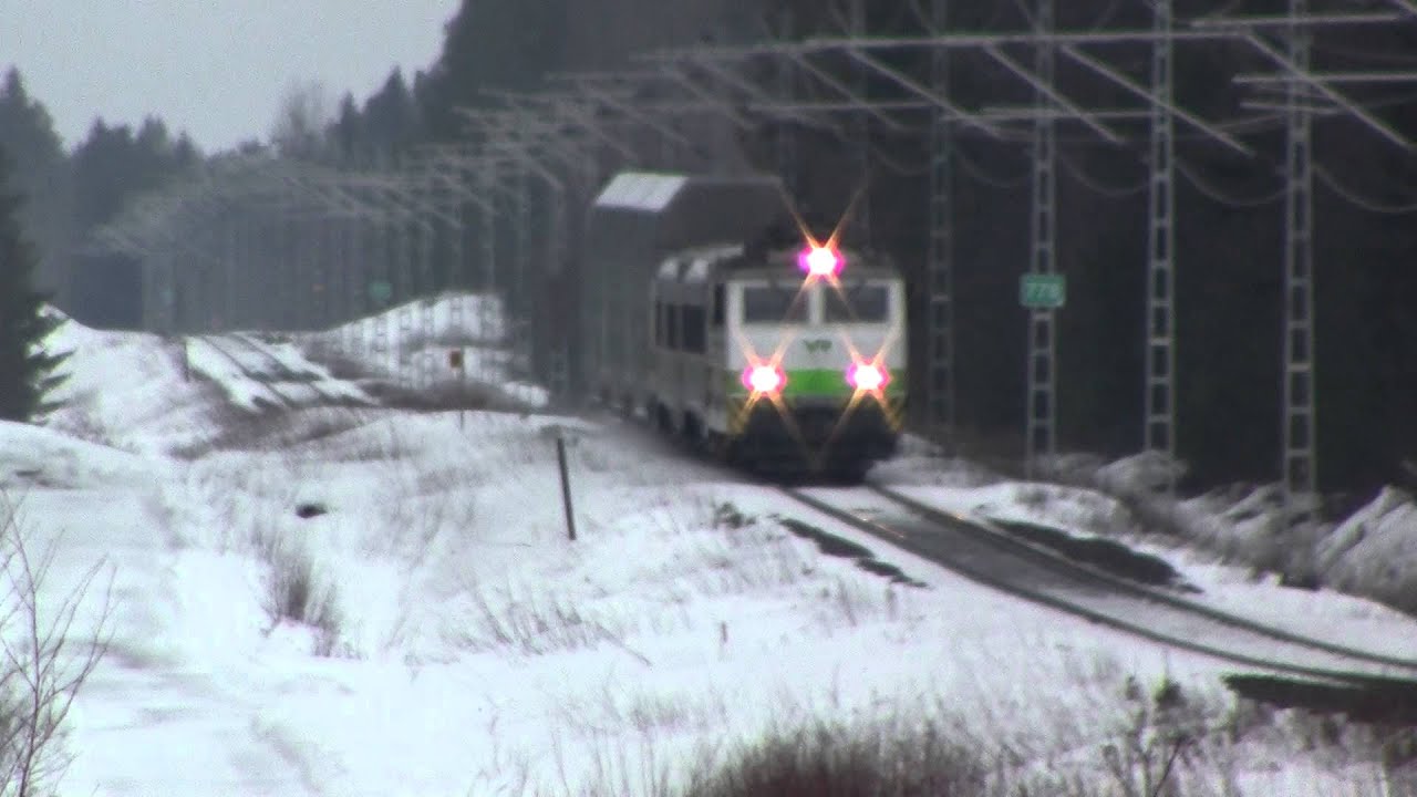 03.03.2015_09:58 Intercity train Ic928 passes Rova - YouTube