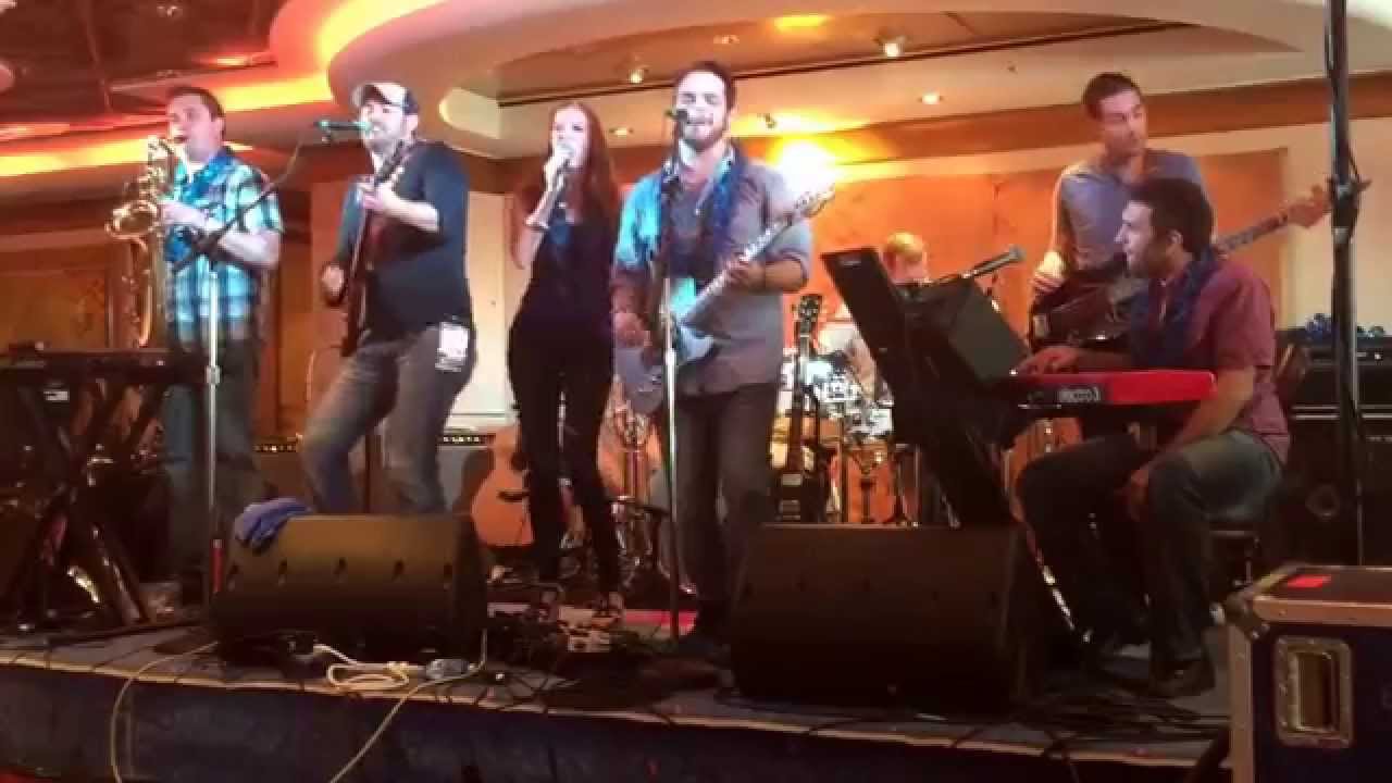 More of the Vintage Blue mashup #TheRockBoatXV Bar City - YouTube