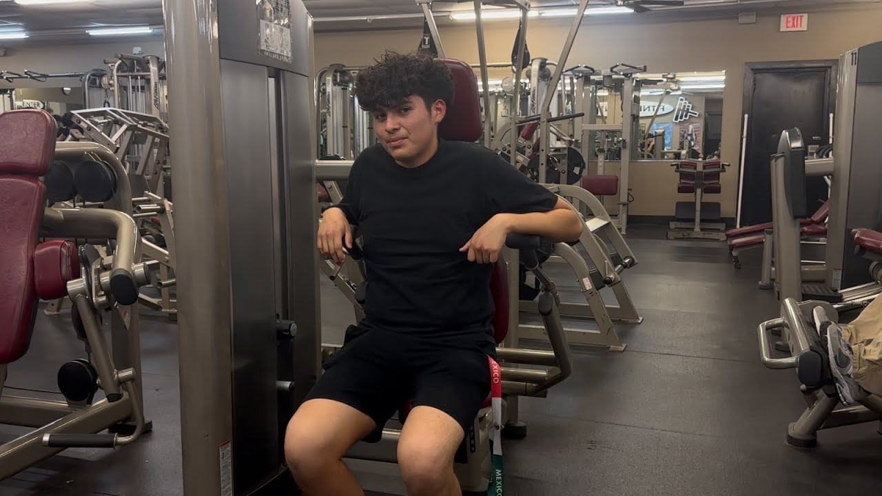 CHESTDAY w/ Bryan (DAY 25) - YouTube