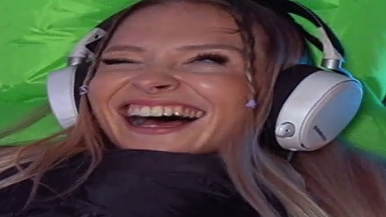 When Bebahan - Get's a gift on stream (Meme) - YouTube
