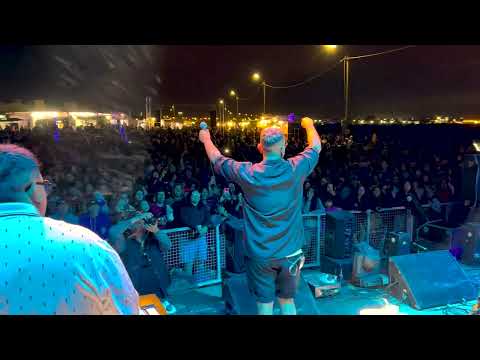 MAXI ENE EN VIVO   FIESTA DEL RIO  ( PLAYA UNION - CHUBUT )