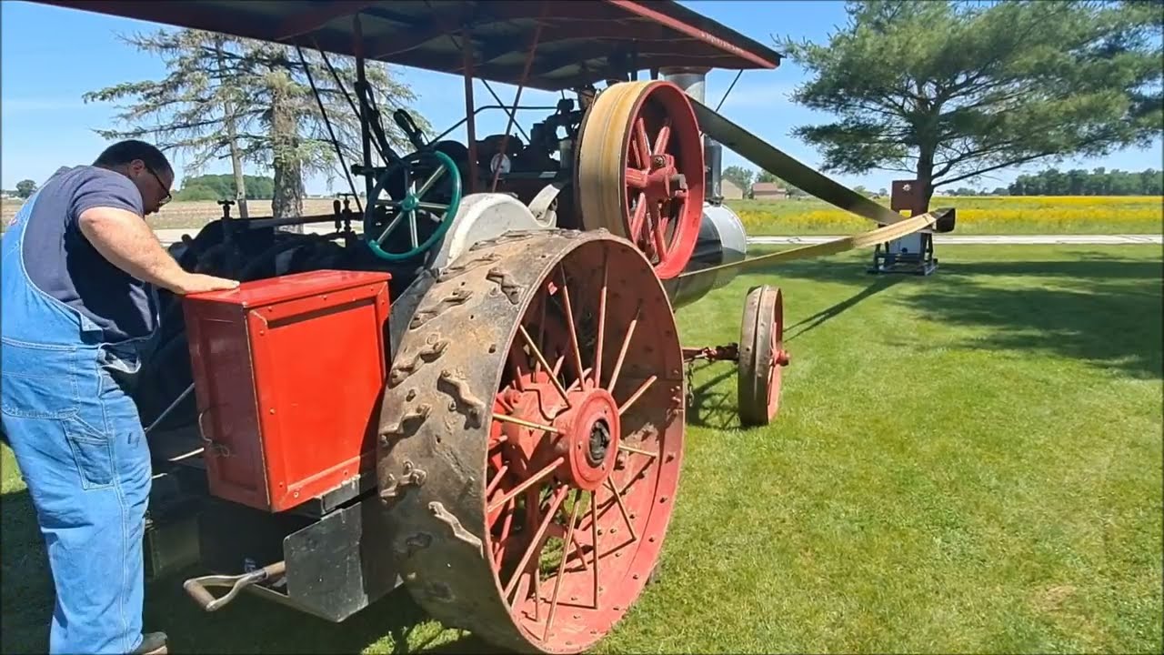 #50 Grad celebrates with running sawmill and steam engine - YouTube