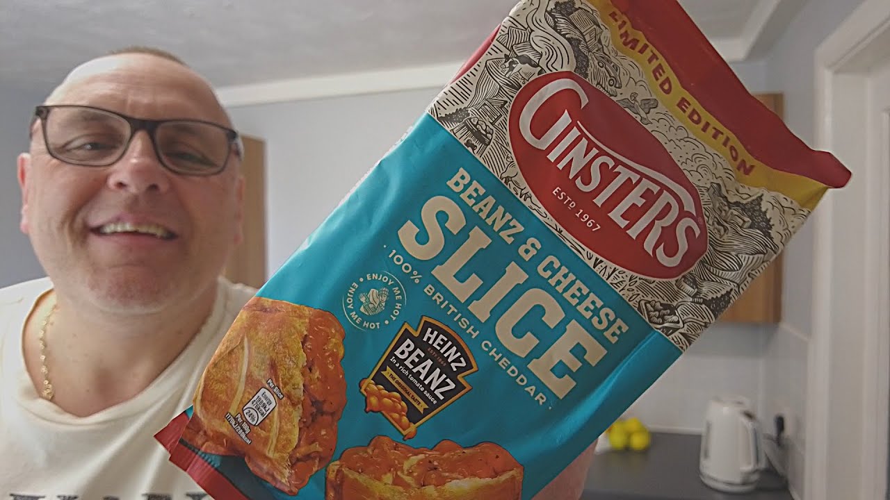 Heinz Beanz & Ginsters Collab - Cheesy Bean Slice - YouTube