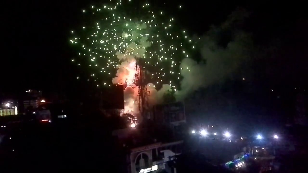 Thrissur pooram fire works 2015 - YouTube