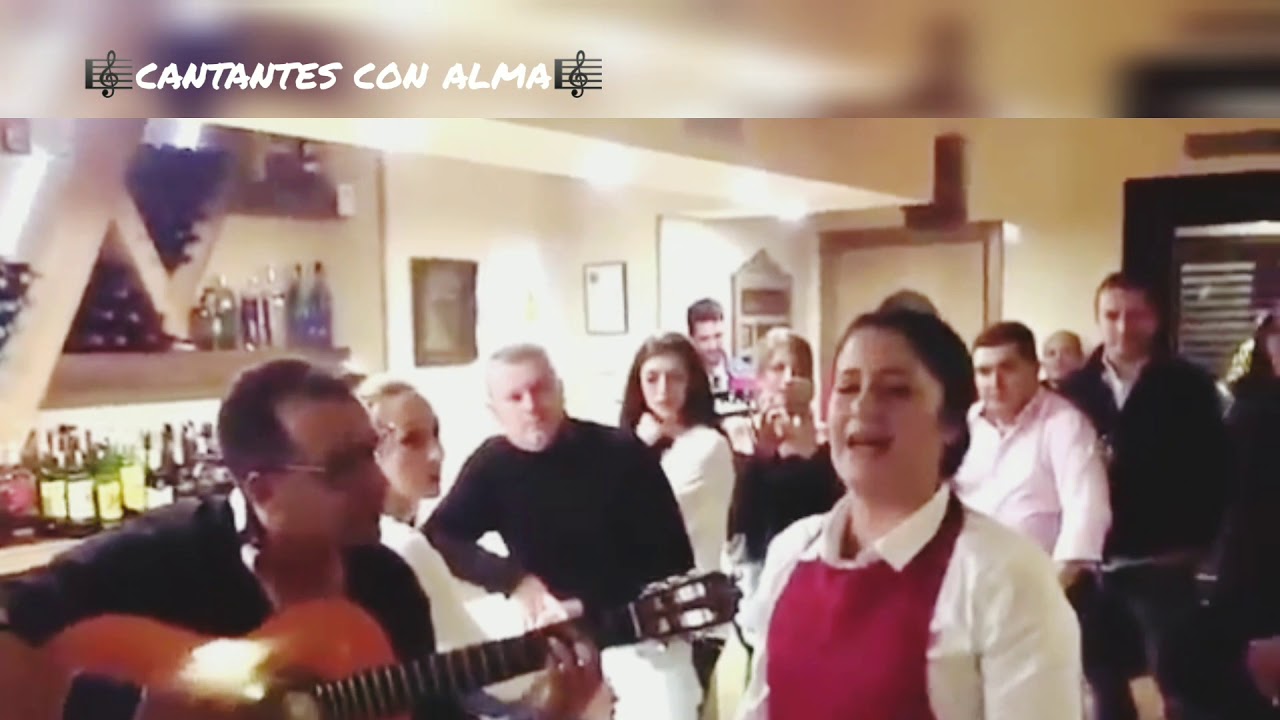camarera cantando #CANTANTESCONALMA - YouTube