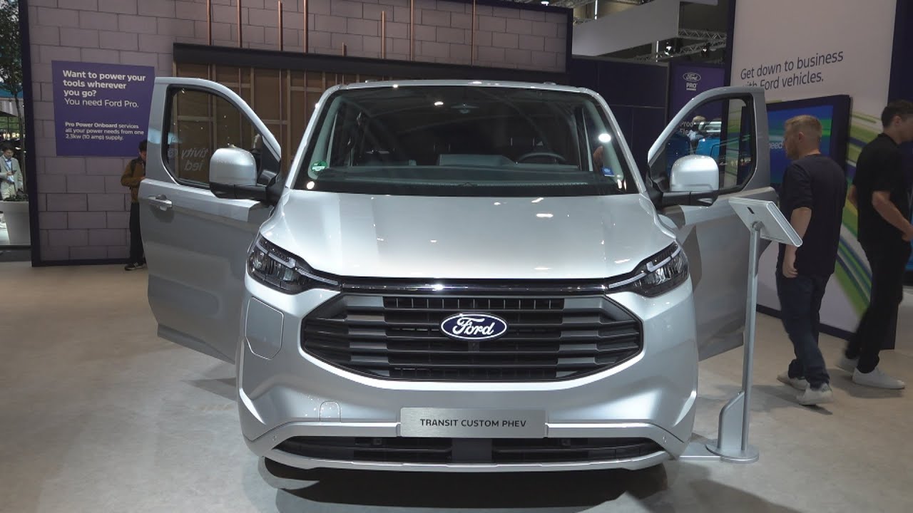 Ford Transit Custom Multicab Limited L2 PHEV Panel Van (2025) Exterior ...