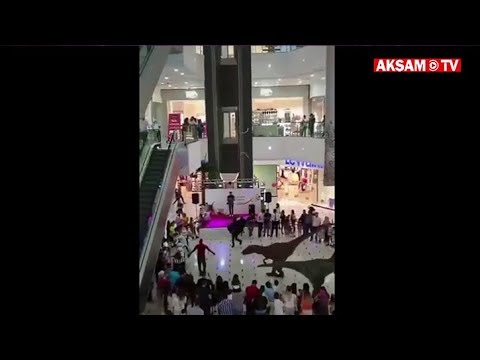 AVM'de Halay Çeken Süper Kahramanlar Paylaşım Rekoru Kırdı