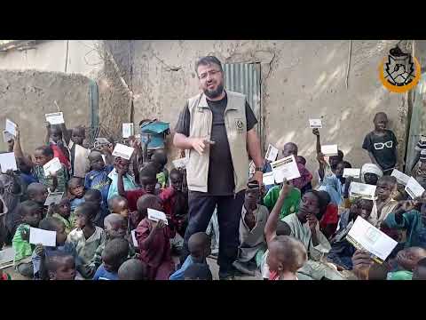 AFRİKA'NIN YETİMLERİNE NAKDİ YARDIM DAĞITIMI