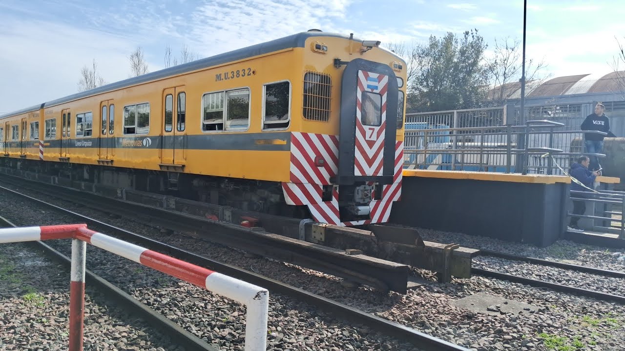 TOSHIBA CHAPA 7 saliendo de Coronel Lynch con destino a Federico ...