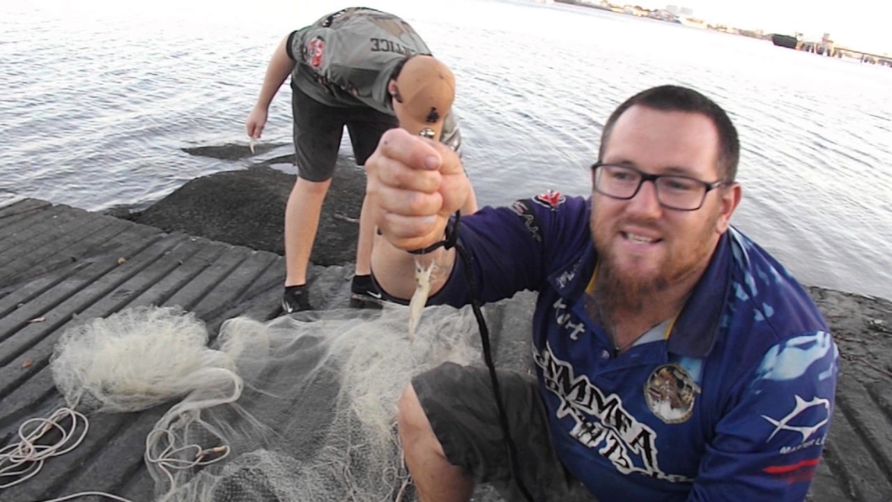 prawn catch n cook - YouTube