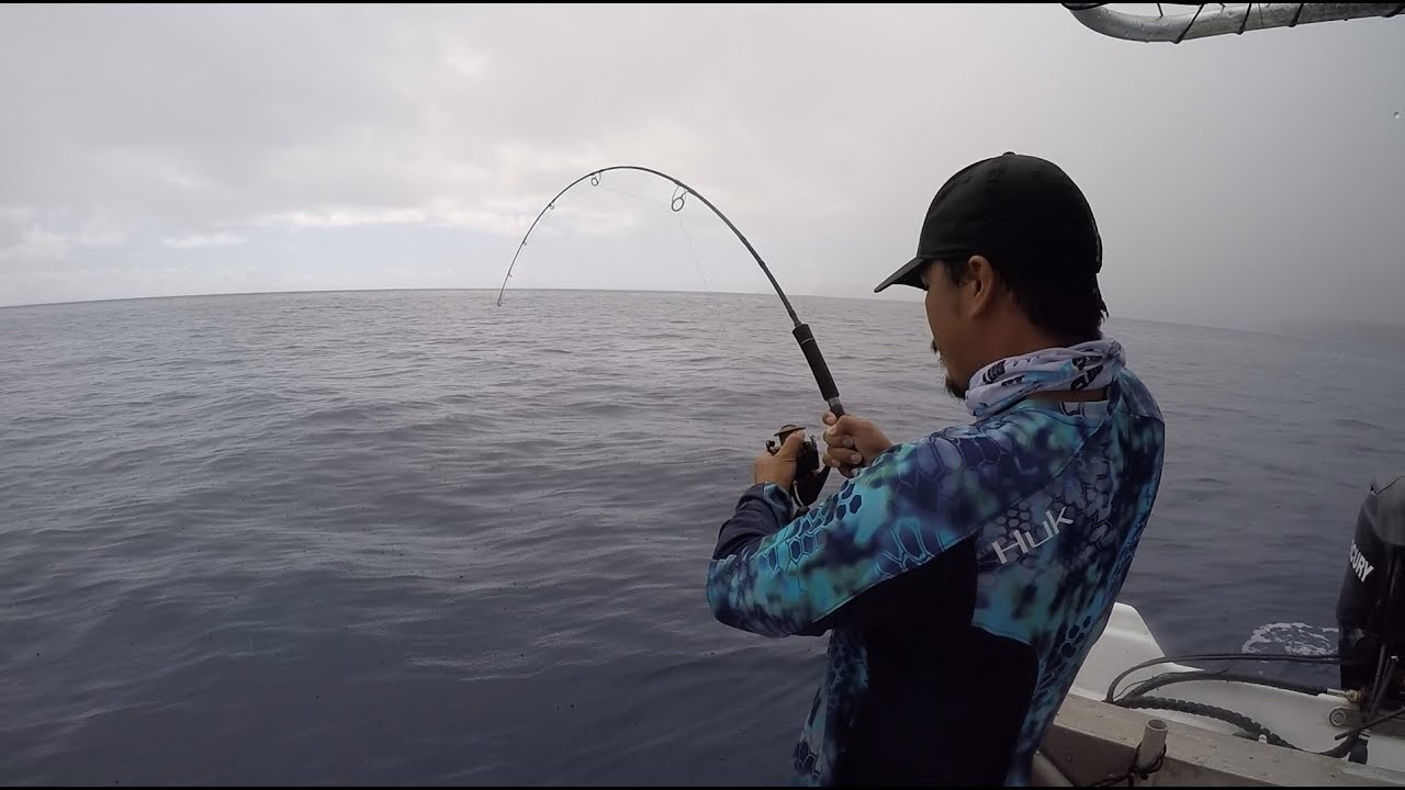 Guam Fishing | Jigging on the Guinifi E4 - YouTube