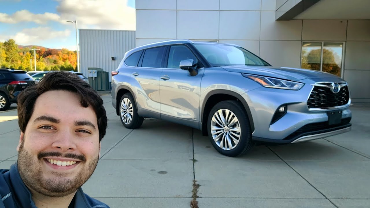 2024 Highlander Hybrid Platinum AWD in Moon Dust - YouTube