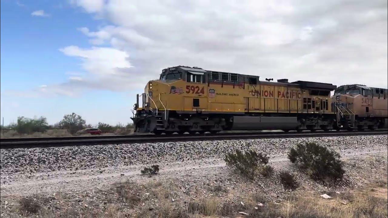 UP 5924 AC44cwcte - YouTube