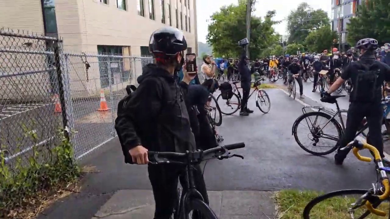 June 11th live stream from Seattle Bike Brigade protest - YouTube