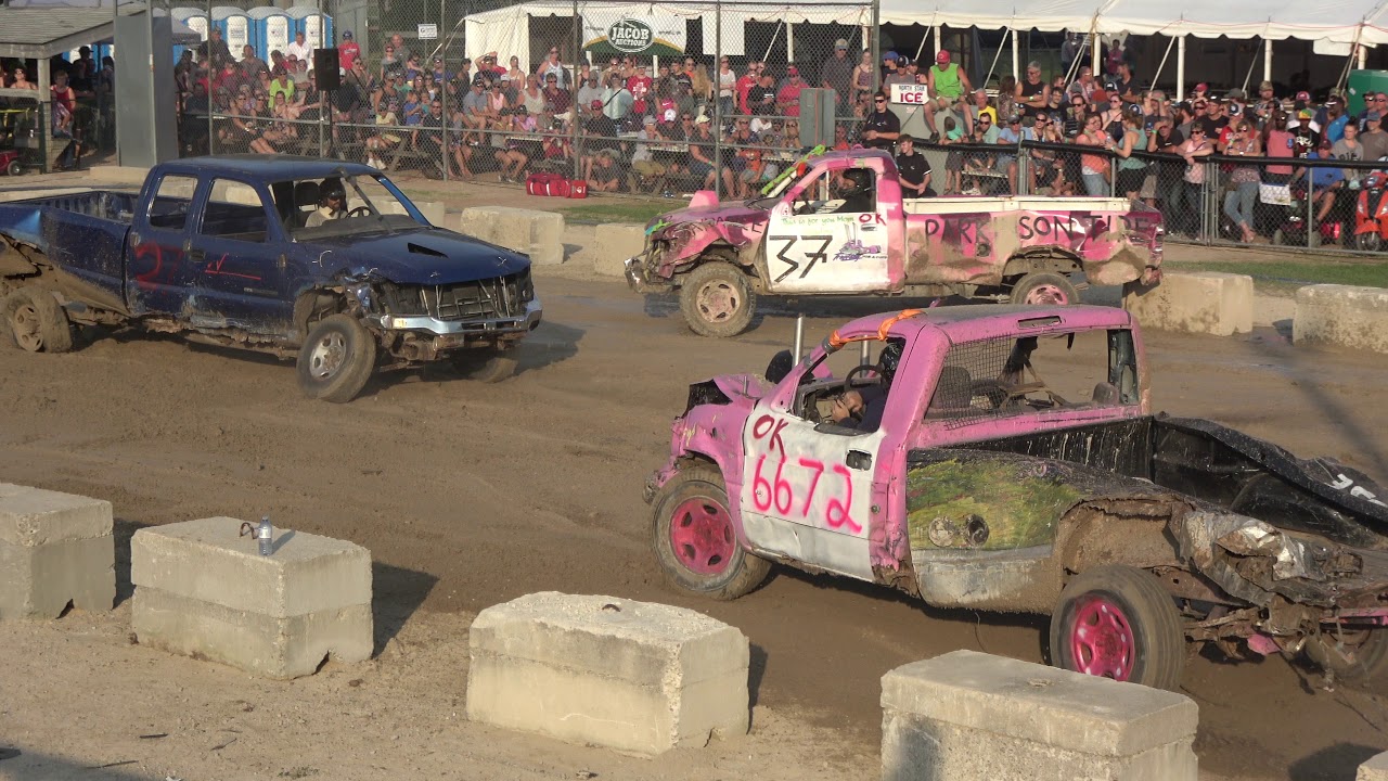 Mitchell Fair Demolition Derby 2018 | Trucks Heat 1 - YouTube