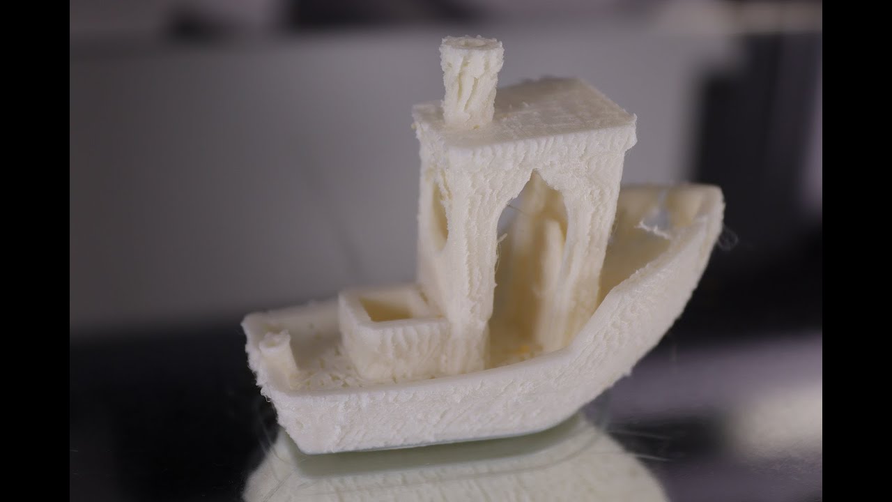 Printing Benchy Ultimate Cura Standard Settings + Ghost Ship PLA ...
