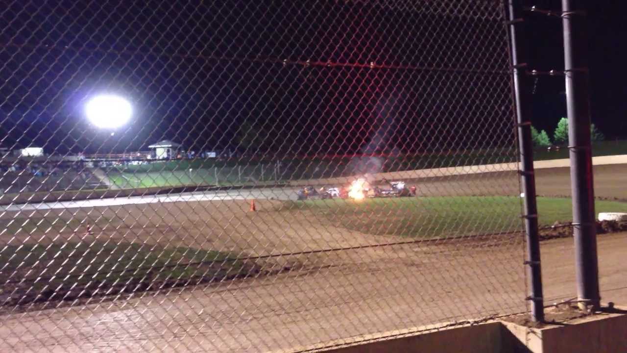 Beaver Dam Raceway Flaming Crash 10/12/13 - YouTube