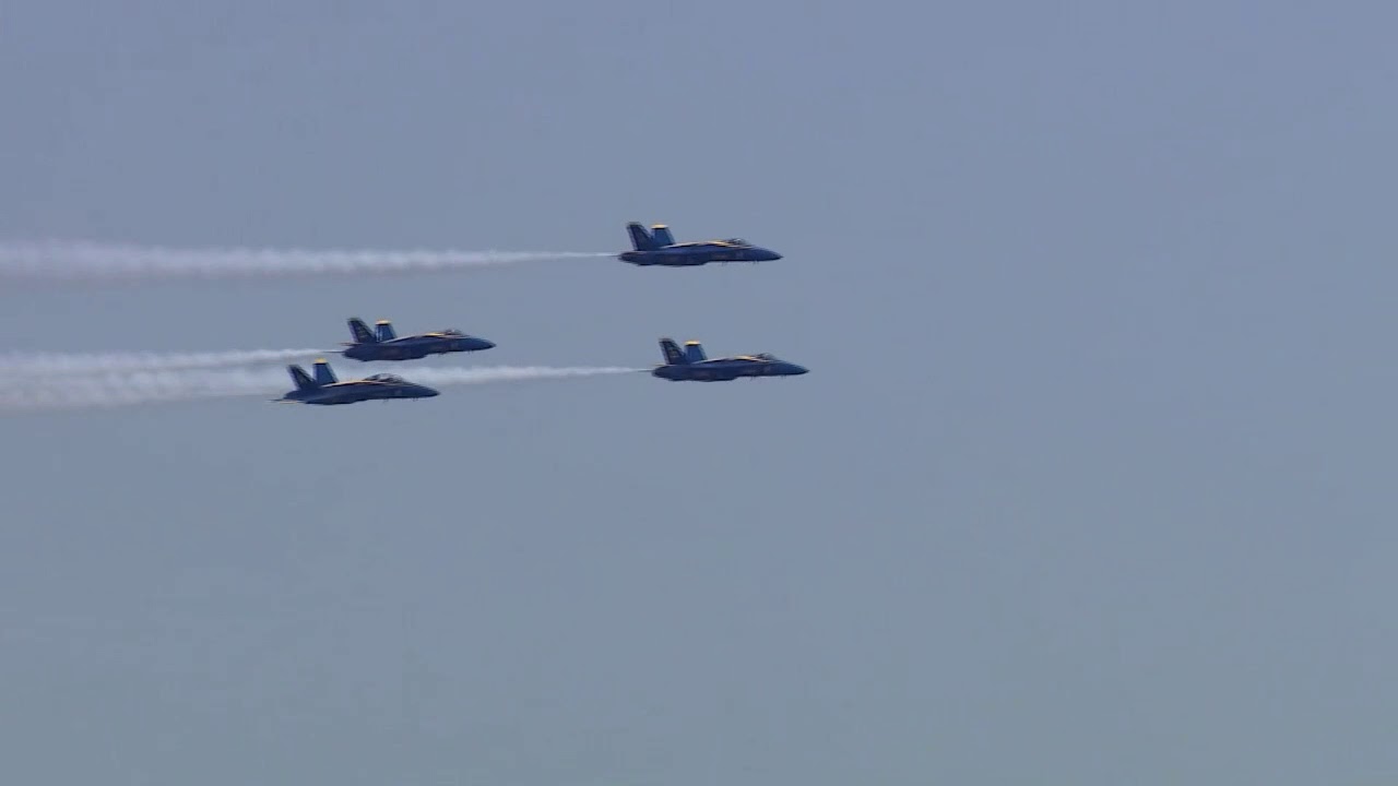 Blue Angels soar over Seattle Sunday at Seafair - YouTube