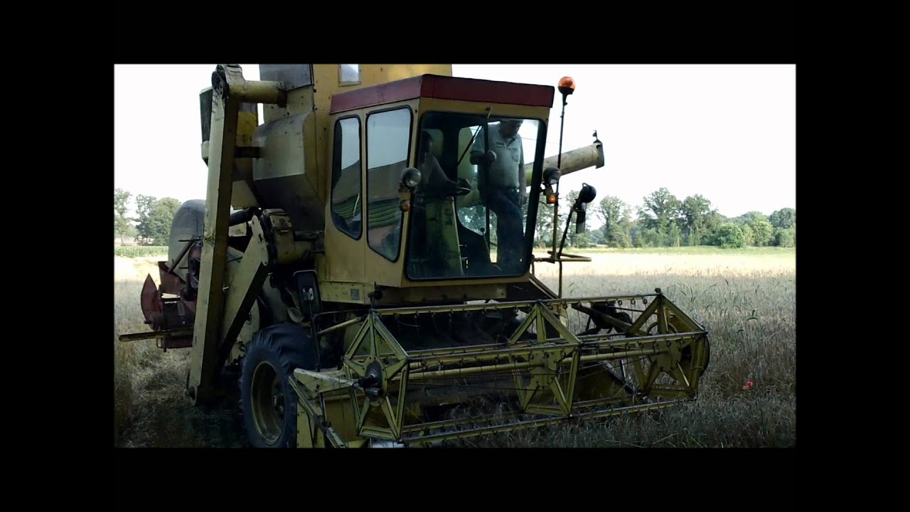 Clayson Claeys m103 combine triticale - YouTube