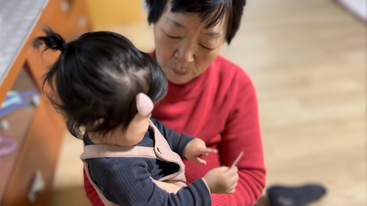 Great Grandmother Meet For First Time | Kopino Family On The Move - YouTube