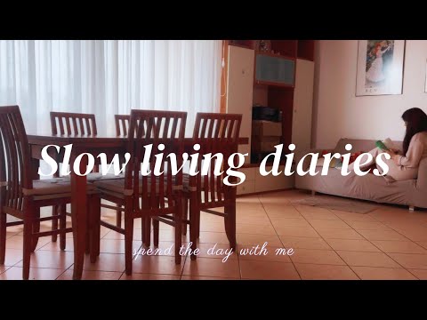 A quiet day at home| Skincare, reading in italian and an illegal afternoon cappuccino…