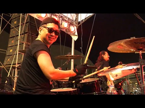 อาจารย์Neung Mr.Drummer แสดงสด พี่ป้าง นครินทร์ (ซาวด์สด) - YouTube