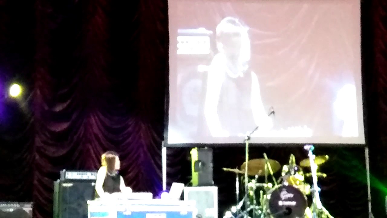 Country tree remix by Deuce Manila DJ Patty Tiu - YouTube