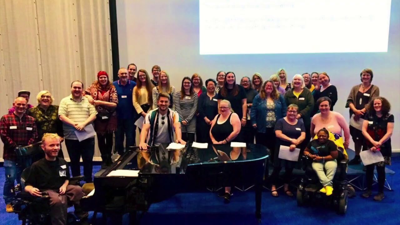 Bee Vocal Choir - YouTube