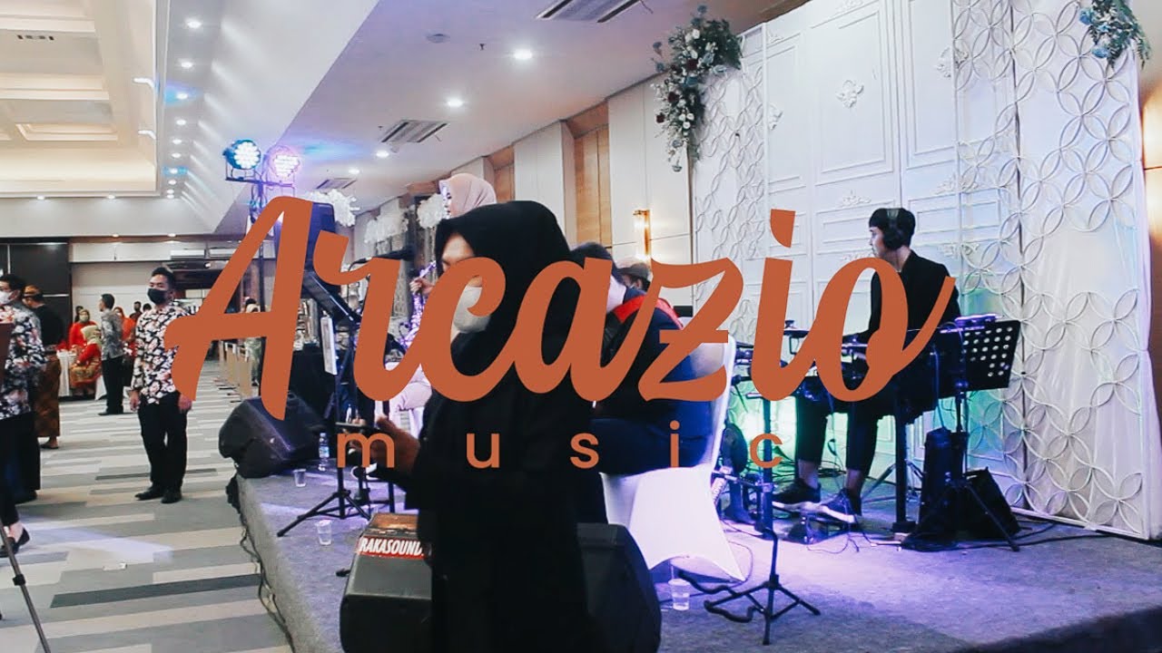CJR - Kamu cover by Arcazio Music at Wedding Event (Live Record) - YouTube