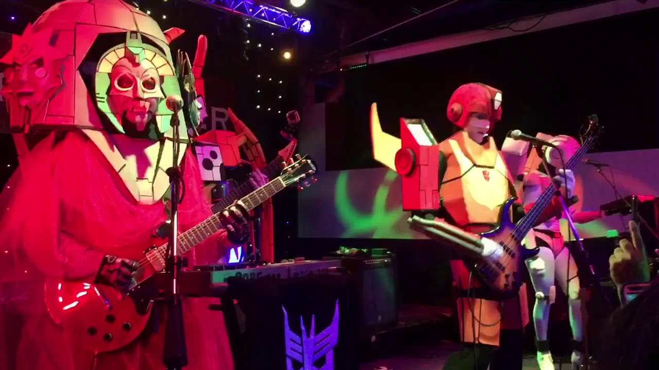 The Cybertronic Spree - Cobra Vs. Transformers - YouTube