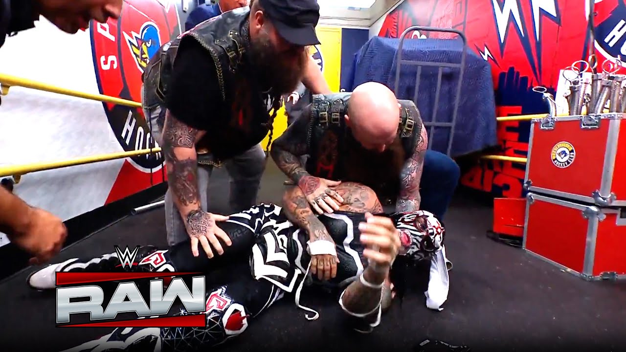Xavier Woods Shocks WWE Universe with Steel Chair Attack on Penta – War ...