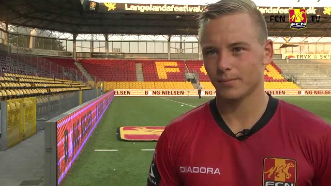 Uffe Bech lover flere jubelscener - YouTube