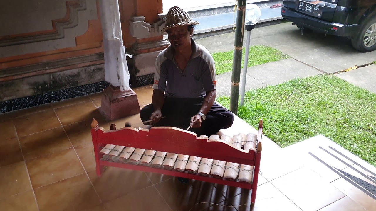 Balinese Rindik by Mr. Don King - YouTube