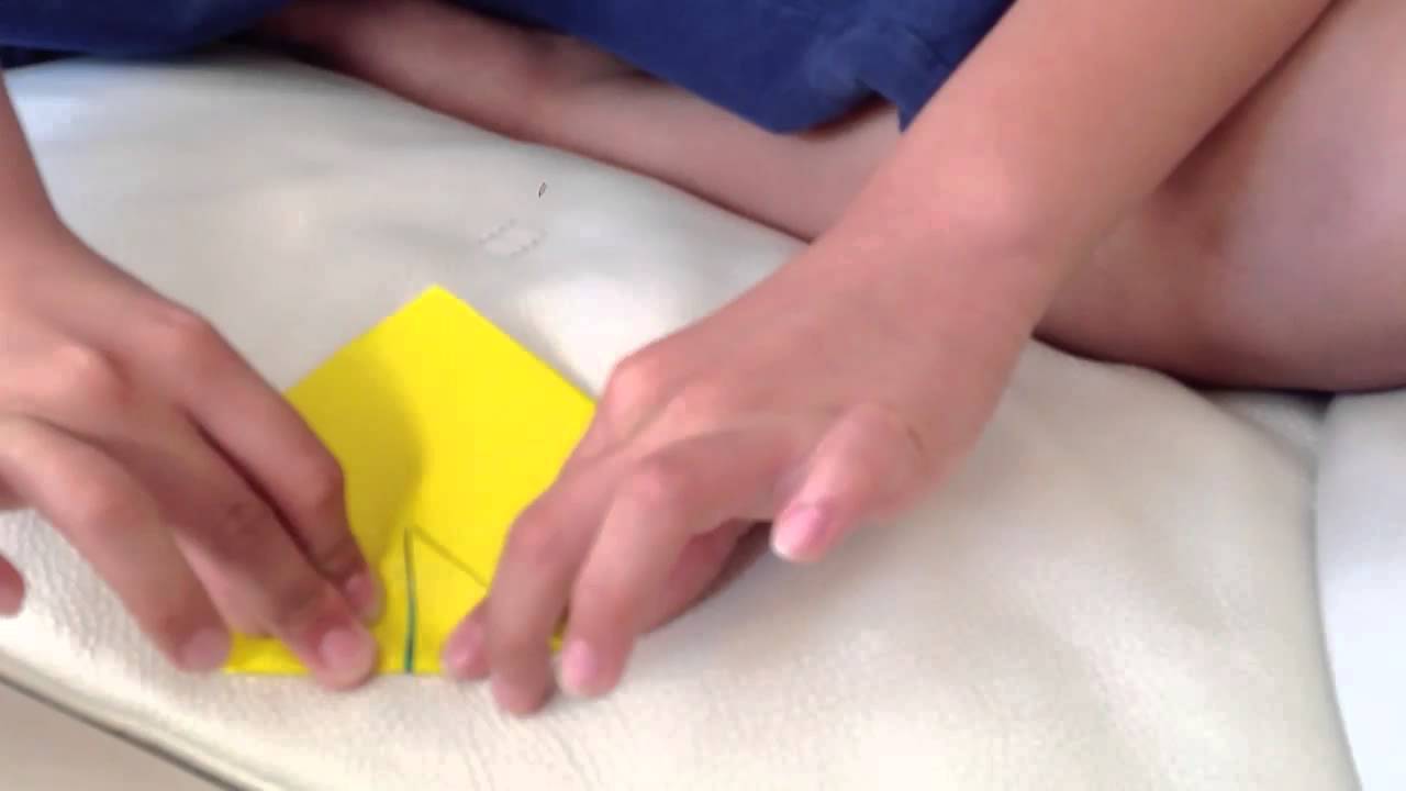 How to fold origami toys - YouTube