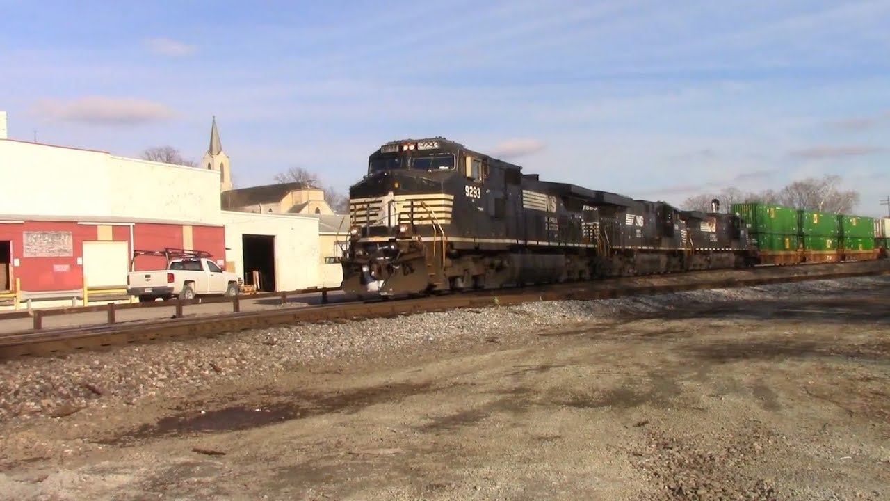 Norfolk Southern Intermodal Train at the Diamond in Logansport Indiana ...