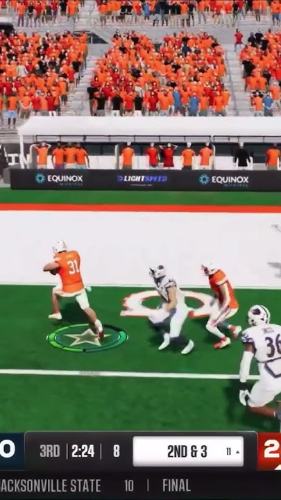 Powerful Touchdown Run!! - YouTube