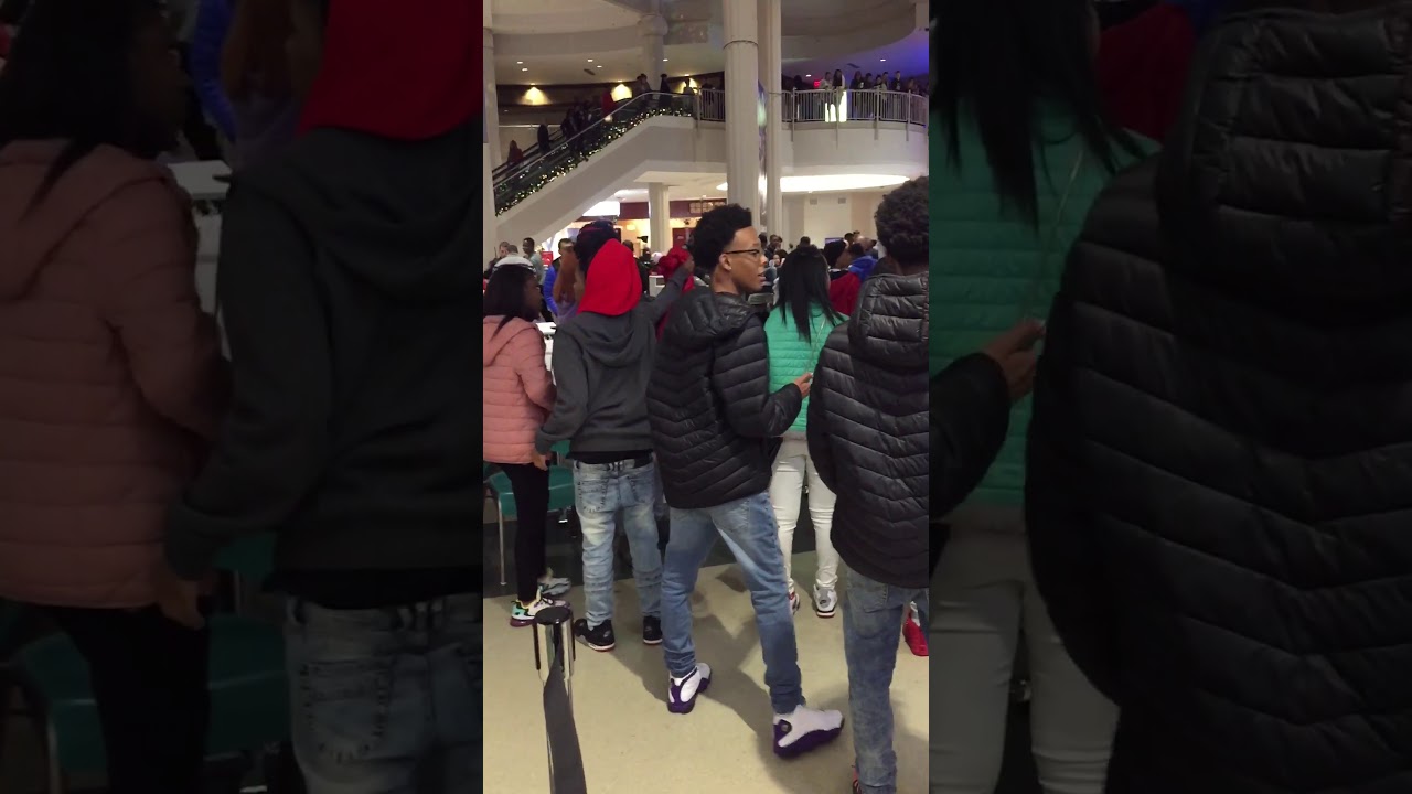 Circle Centre Mall Fight - YouTube