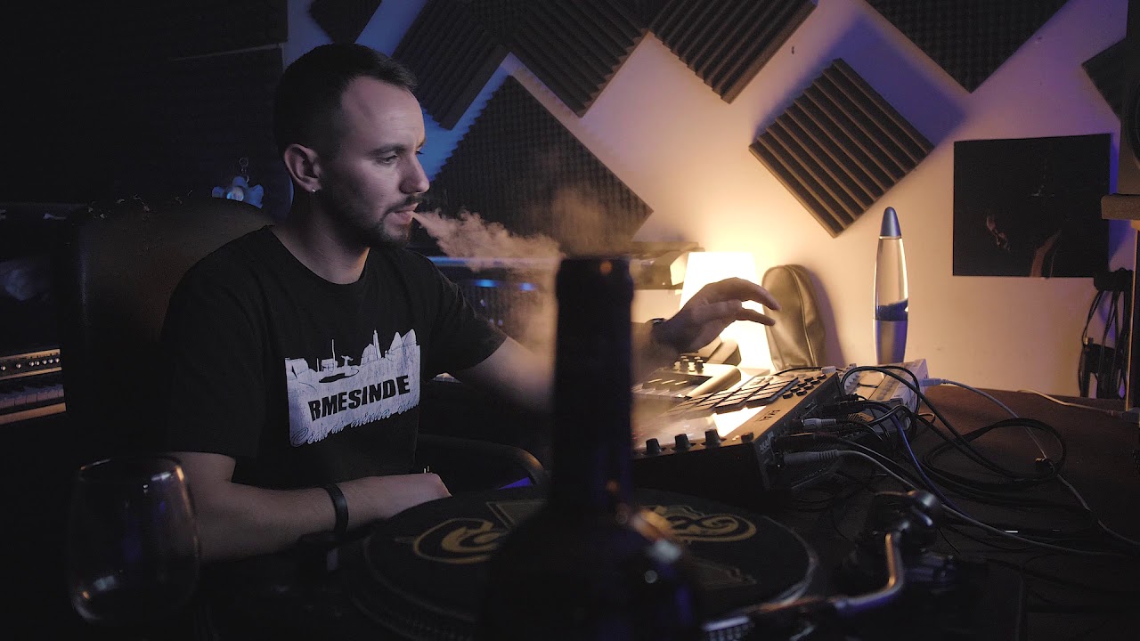 Beatmaking do "A.M.A." de PURO L - YouTube