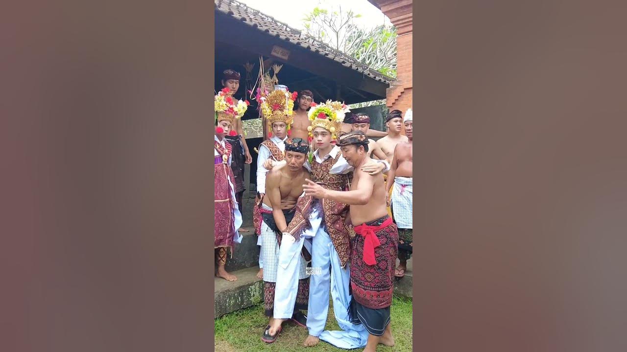 Upacara Adat Bali | Meteruna Medaha Desa Tenganan Dauh Tukad Karangasem Bali #Tenganan # ...