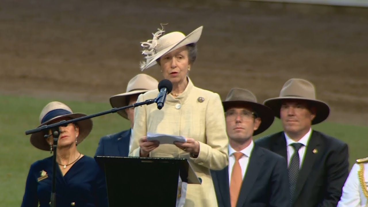 Princess Anne opens Sydney Royal Easter Show - YouTube