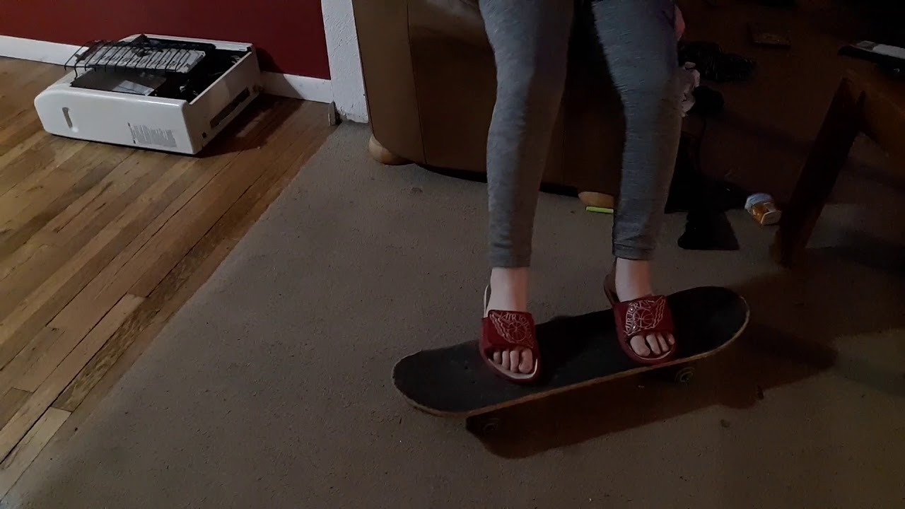 Pop shuvet while sitting down - YouTube