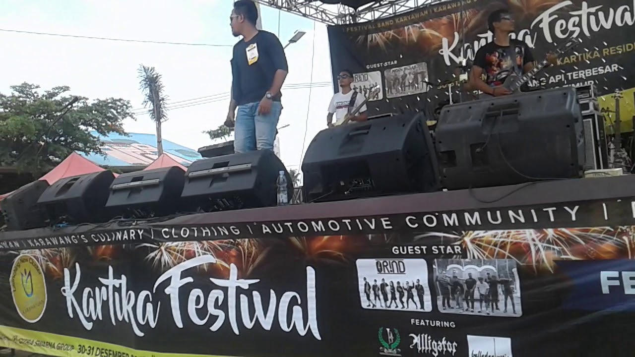 Surya rengo live d acara menyambut tahun baru 2018(2) - YouTube