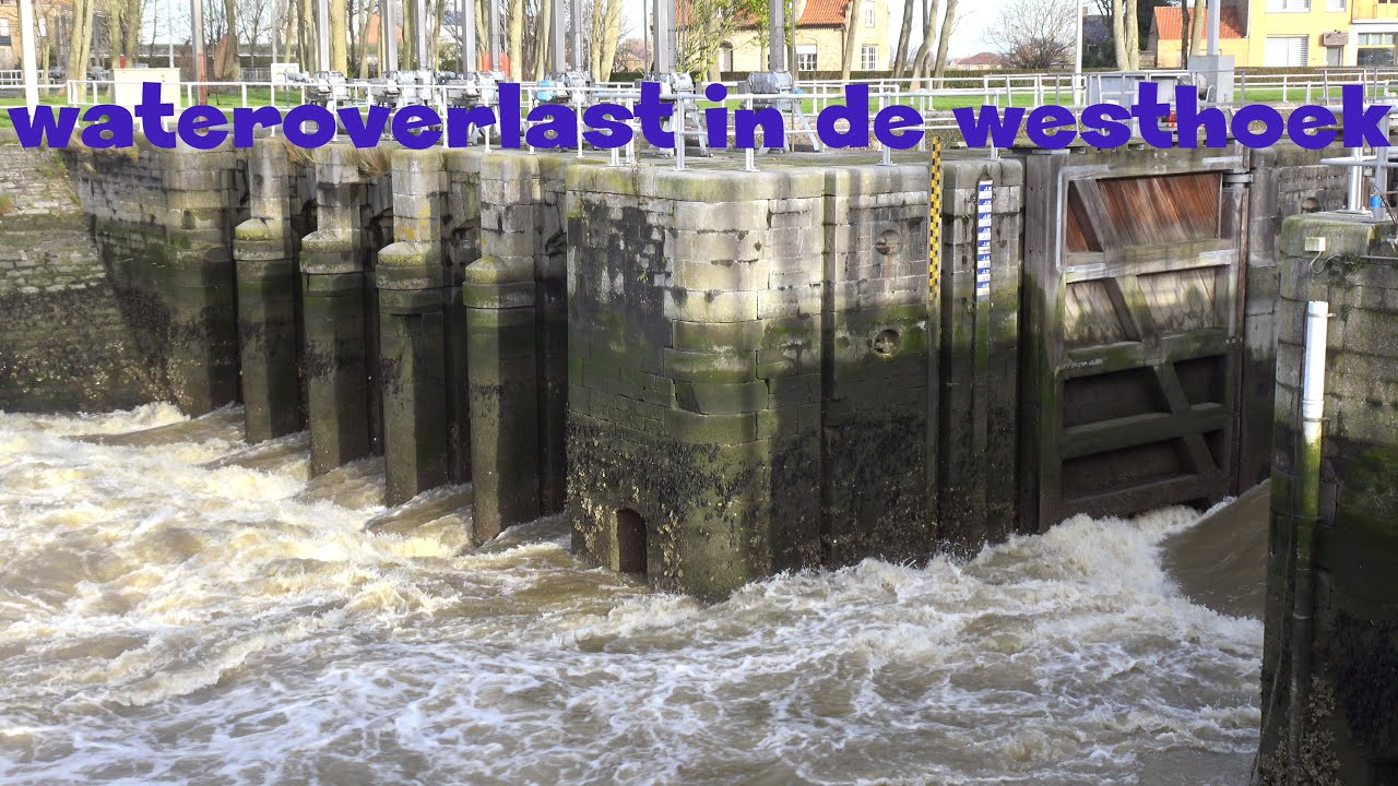 Wateroverlast op de ijzer - YouTube