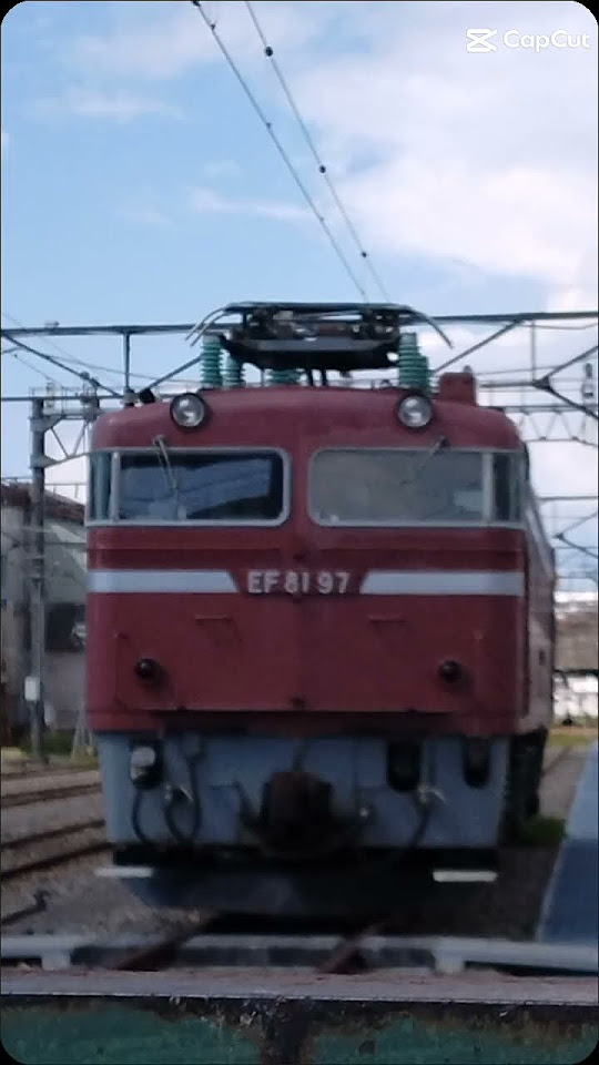 今まで撮ってきたEF81 - YouTube